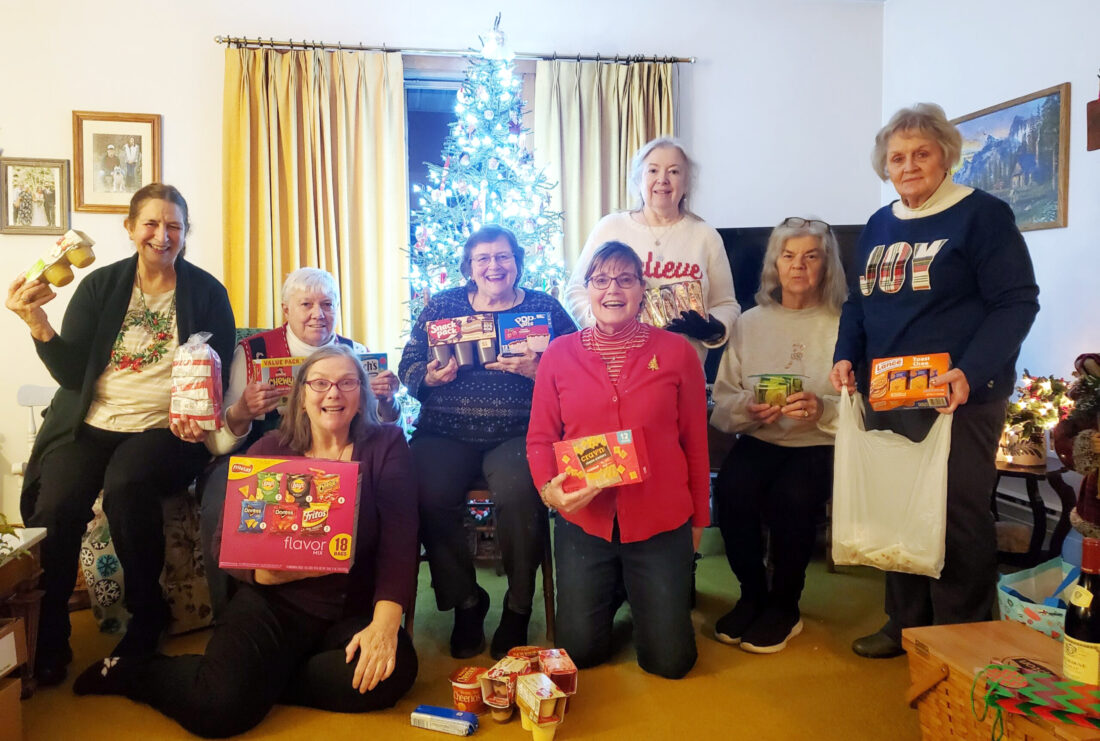 Xi Zeta Pi donates to STEP Center | News, Sports, Jobs - The Express